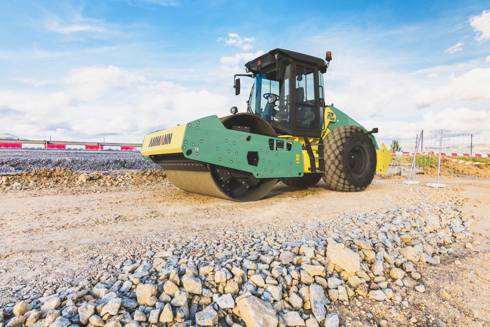 Xe lu rung AMMANN ARS110.2T1 có gì nổi bật